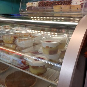 PRO CAKES - 27 Photos & 28 Reviews - 3737 Branch Ave, Temple Hills ...