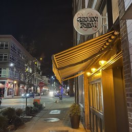 GEMINI ROOM - Updated July 2025 - 162 Photos & 98 Reviews - 1101 E Pike ...