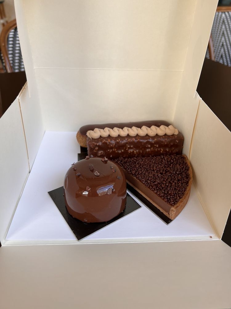 LA PÂTISSERIE CYRIL LIGNAC - 126 Photos & 77 Reviews - 24 rue Paul Bert ...