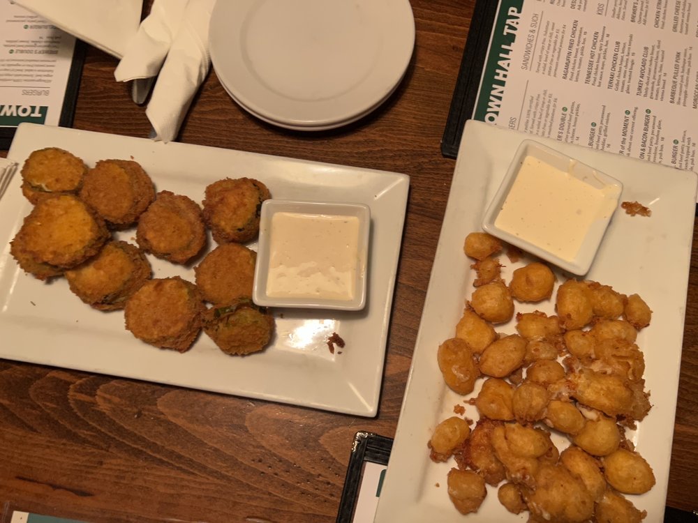 TOWN HALL TAP - Updated December 2025 - 99 Photos & 238 Reviews - 4810 ...