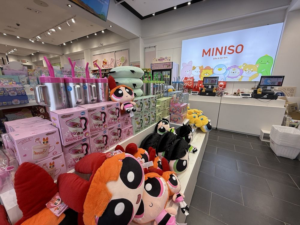 MINISO - Updated December 2025 - 11 Photos - 500 W Farms Mall ...