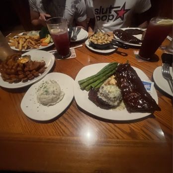OUTBACK STEAKHOUSE - Updated October 2024 - 448 Photos & 401 Reviews ...