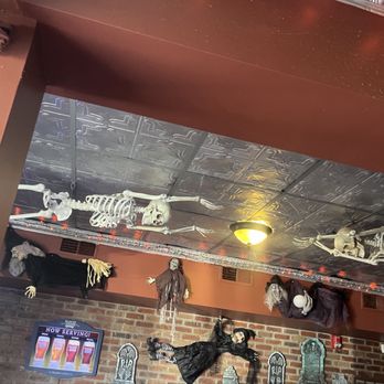 THE NEW PARK TAVERN - Updated January 2026 - 327 Photos & 269 Reviews ...