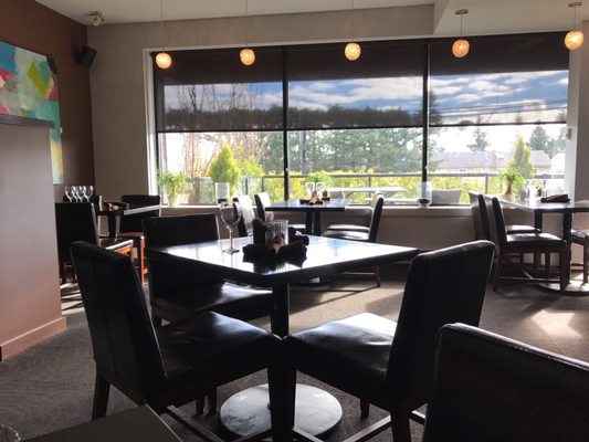 AVENUE BISTRO - Updated December 2025 - 28 Photos & 49 Reviews - 2064 ...