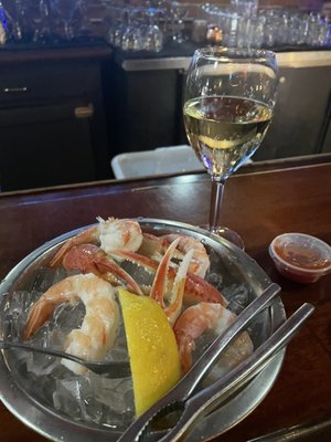 HARBOR HOUSE - 159 Photos & 255 Reviews - 440 Clinton St, Detroit ...