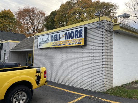 LAKESIDE DELI & MORE - Updated August 2025 - 12 Photos & 22 Reviews ...