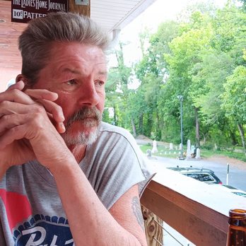 BUDDY LOU’S EATS DRINKS & ANTIQUES - Updated March 2025 - 577 Photos ...