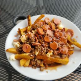 POUTINEVILLE - Updated January 2026 - 677 Photos & 648 Reviews - 1365 ...