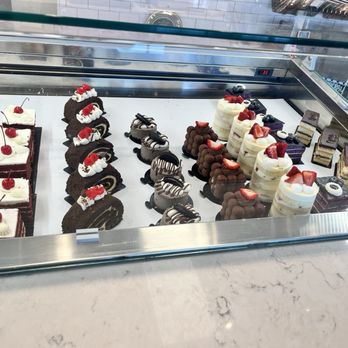 YAVA BAKERY AND CAFE - Updated December 2025 - 1146 Photos & 525 ...