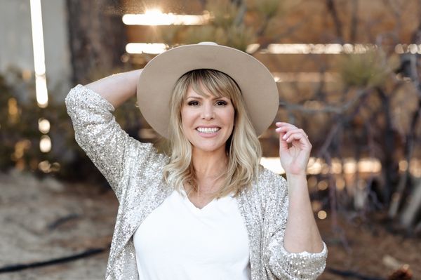 AMY CONNER MEDIUM - MEDICAL INTUITIVE - LIFE COACH - Updated August ...