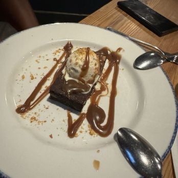 SALT TRADERS COASTAL COOKING - Updated October 2024 - 2499 Photos ...