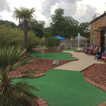 BANANAS MINI GOLF AND ARCADE - Updated May 2025 - 28 Photos & 12 ...
