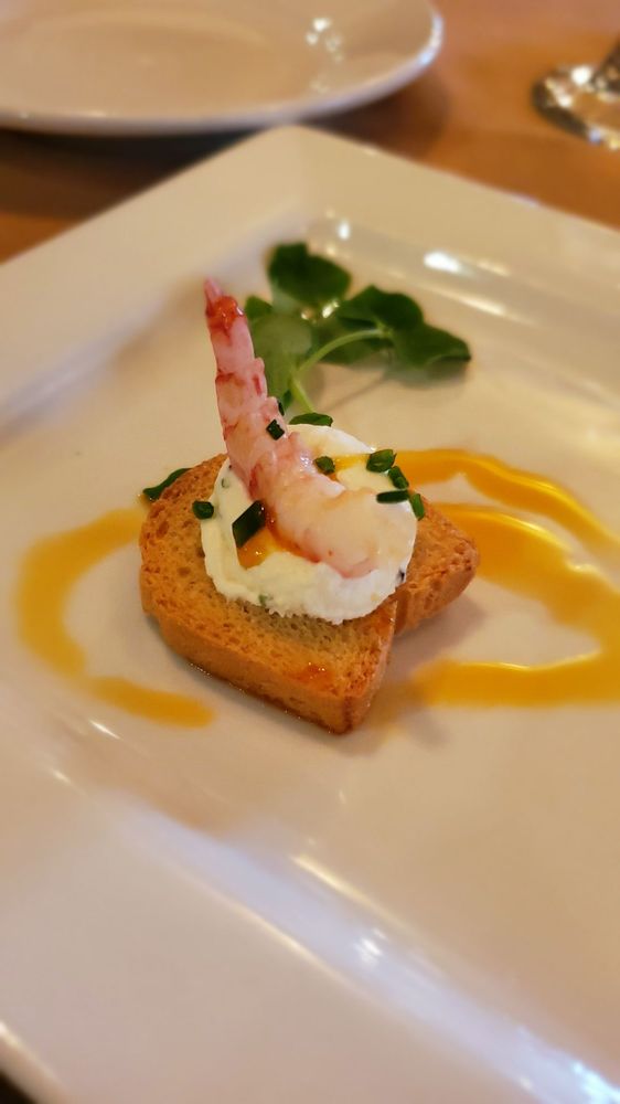 LOCALS - 70 Photos & 83 Reviews - 1760 Riverside Lane, Courtenay ...