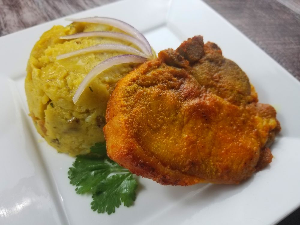 TAINOS TREASURE PALACE - Updated August 2025 - Milwaukee, Wisconsin ...