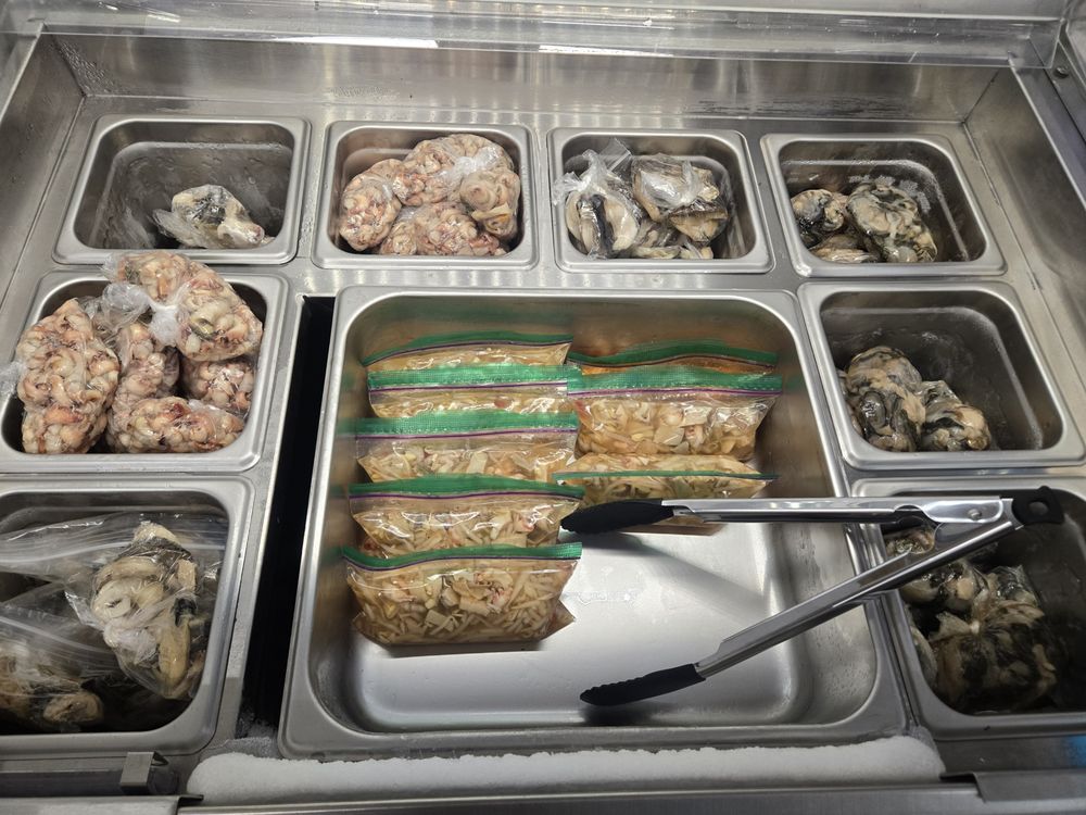 CU MART - Updated January 2026 - 14 Photos - 94-210 Leokane St, Waipahu ...