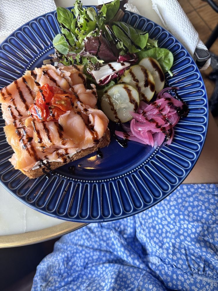 WHITE RABBIT - Updated May 2025 - 17 Photos - C. Ramón E. Betances ...