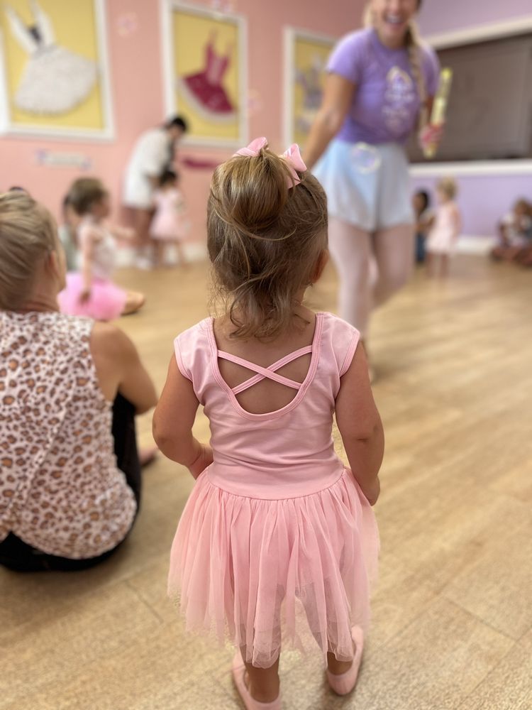 TUTU SCHOOL - Updated January 2026 - 22 Photos & 44 Reviews - 519 Bay ...