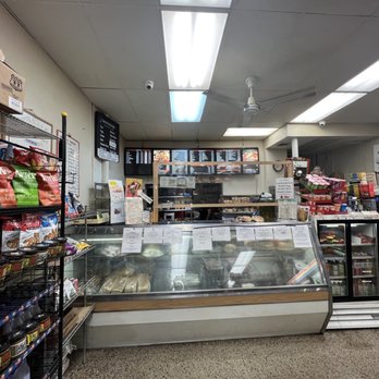 GW DELICATESSEN - Updated June 2025 - 156 Photos & 214 Reviews - 2133 G ...