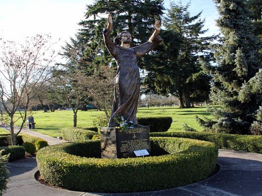 HOLYROOD CEMETERY - Updated January 2026 - 29 Photos & 13 Reviews - 205 ...