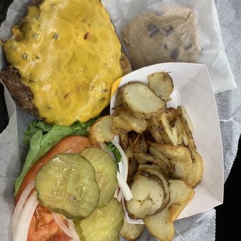 THE DIXIE CAFE & QUICK STOP - Updated December 2025 - 84 Photos & 37 ...