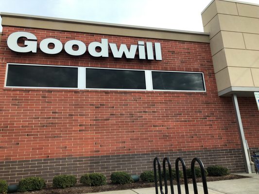 GOODWILL - Updated September 2024 - 19 Photos & 27 Reviews - 16025 ...