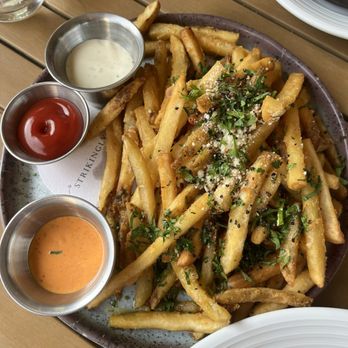 PINSTRIPES - Updated December 2025 - 785 Photos & 629 Reviews - 7 ...