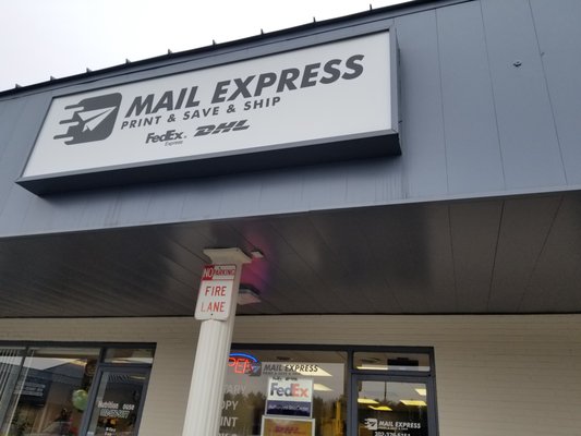 MAIL EXPRESS - Updated December 2025 - 600 N Broad St, Middletown ...