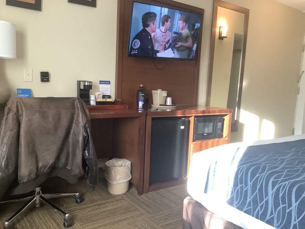 COMFORT INN EDGEWATER ON HUDSON RIVER - Updated December 2025 - 49 ...