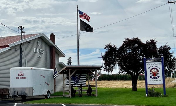 ELKS LODGE - Updated October 2025 - 13 Photos - 1170 W Prairie Ave ...