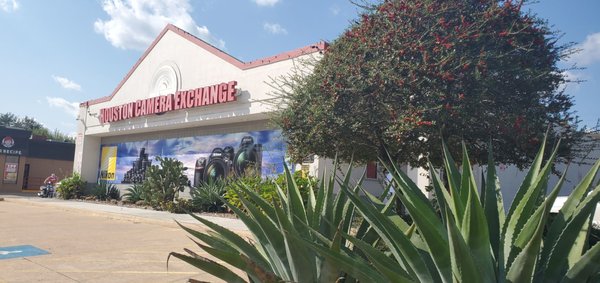 Houston Camera Exchange - 33 Photos & 107 Reviews - Photography Stores ...