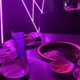 RED CASTLE - Updated August 2025 - 2489 Photos & 1681 Reviews - 403 S ...