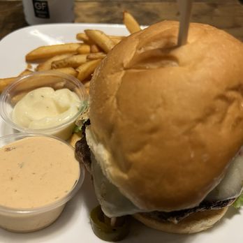 HOME BURGER BAR - Updated October 2025 - 114 Photos & 110 Reviews - 205 ...