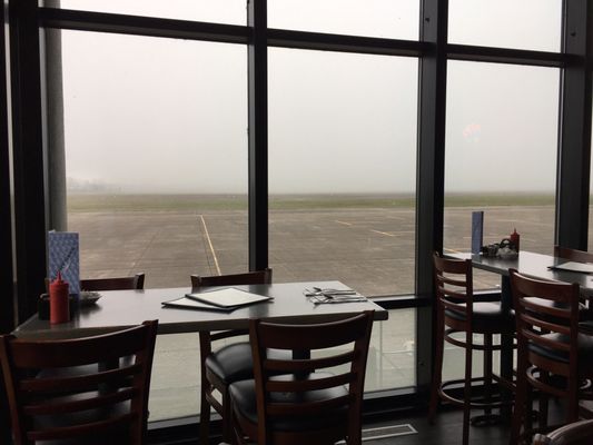 FLIGHT DECK RESTAURANT & LOUNGE - 98 Photos & 115 Reviews - 2680 Aerial ...