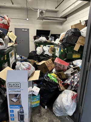 BLUE RIBBON LOFTS - Updated July 2025 - 12 Reviews - 901 W Winnebago St ...