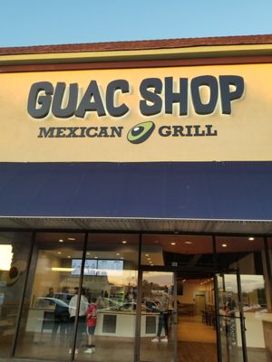 GUAC SHOP MEXICAN GRILL - 25 Photos & 34 Reviews - 1161 Wantagh Ave ...