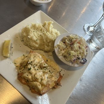 FINS OYSTER BAR & GRILL - Updated January 2026 - 12 Photos & 17 Reviews ...