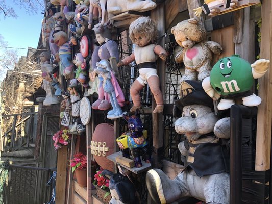 LESLIEVILLE’S DOLL HOUSE - Updated August 2025 - 13 Photos - 37 ...