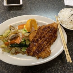 SUSHIYA - Updated May 2024 - 232 Photos & 318 Reviews - 1306 Elm St ...