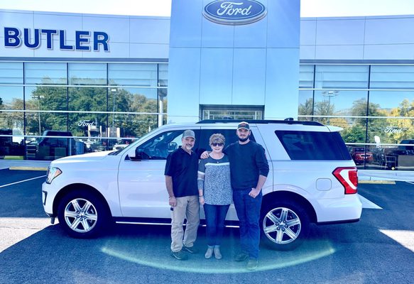 BUTLER FORD - 43 Photos & 66 Reviews - 1977 Hwy 99 N, Ashland, Oregon ...