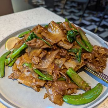 ISAAN DER - THAI KITCHEN & BAR - Updated December 2024 - 571 Photos ...