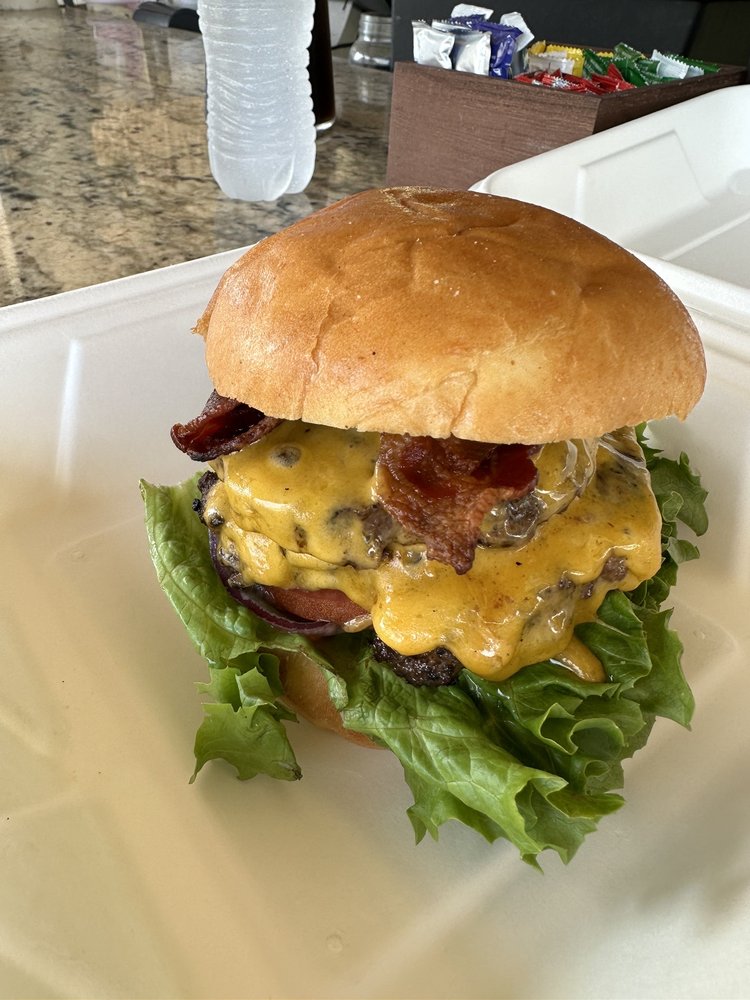 LOGGERHEAD SAND BAR - 3030 Holiday Dr, Fort Lauderdale, Florida ...