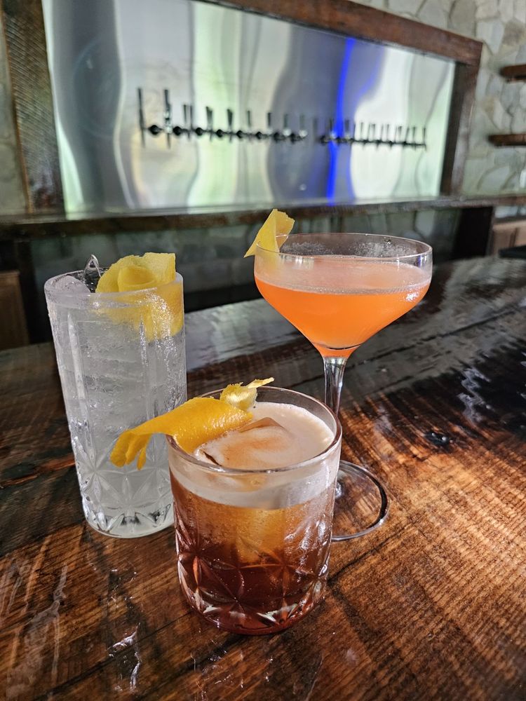 GRAIN & GROG AMERICAN TAVERN - Updated October 2024 - 7960 Crescent ...