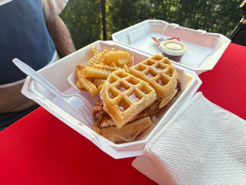 MEECH’S HOT CHICKEN - Updated August 2025 - 30 Photos & 16 Reviews ...