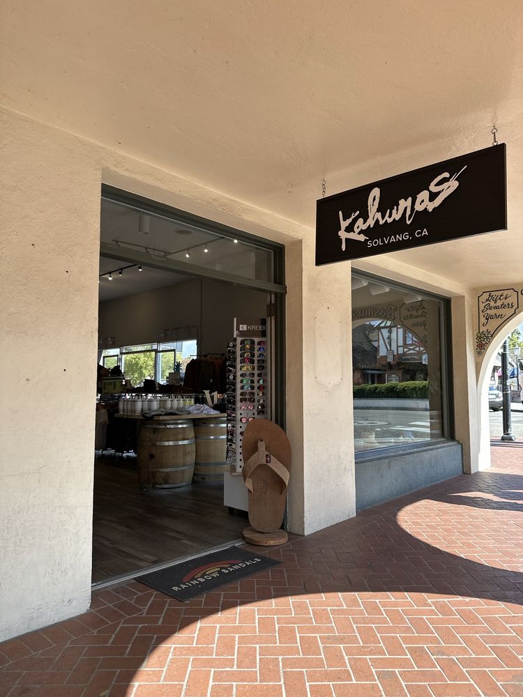 KAHUNAS - Updated December 2025 - 25 Photos - 1697 Copenhagen Dr ...