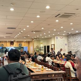 MAX’S RESTAURANT - WAIPAHU - Updated December 2025 - 1352 Photos & 490 ...