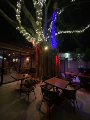 BAHI HUT - Updated April 2025 - 192 Photos & 123 Reviews - 4675 N ...