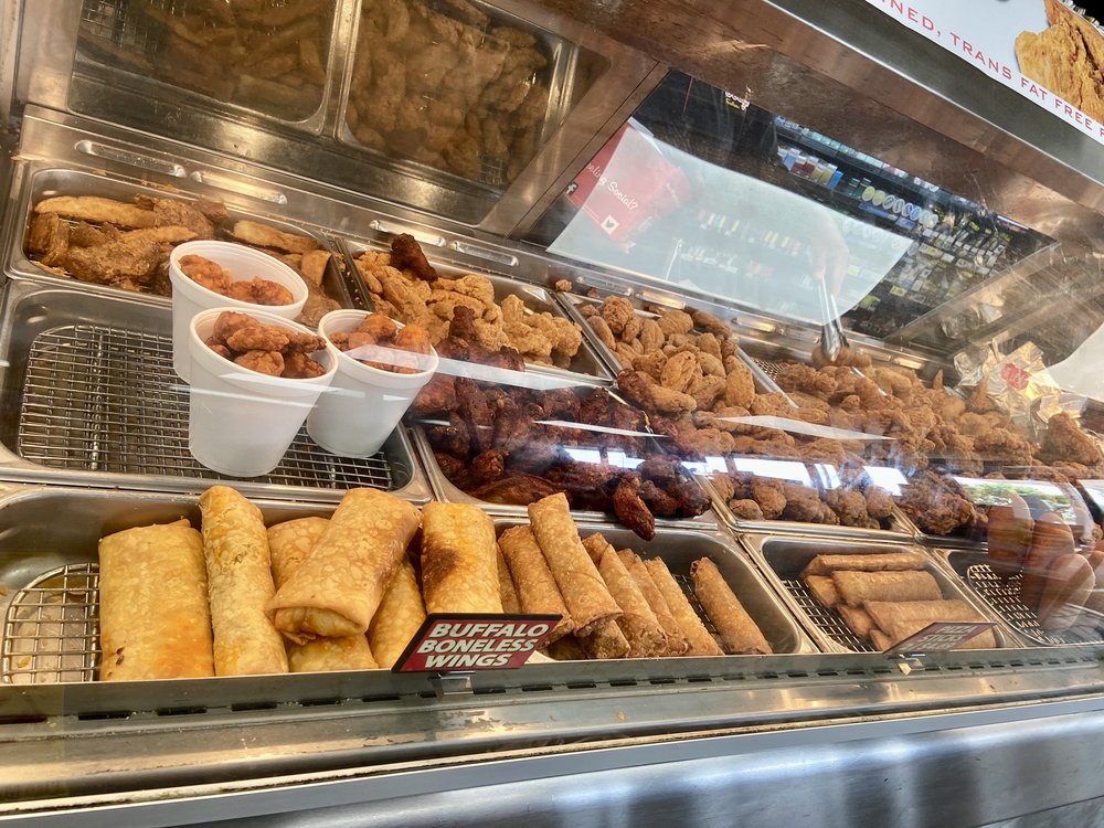 DODGE’S SOUTHERN STYLE - Updated December 2025 - 27 Photos - 3923 Elvis ...