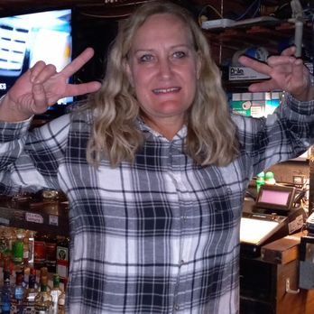 SPRING VALLEY INN COCKTAIL LOUNGE - Updated July 2024 - 30 Photos & 27 ...