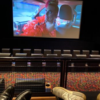 REGAL CRYSTAL LAKE SHOWPLACE - Updated November 2025 - 135 Photos & 89 ...