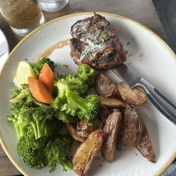 RH HOUSE - 334 Photos & 277 Reviews - 2630 Crooks Rd, Rochester Hills ...